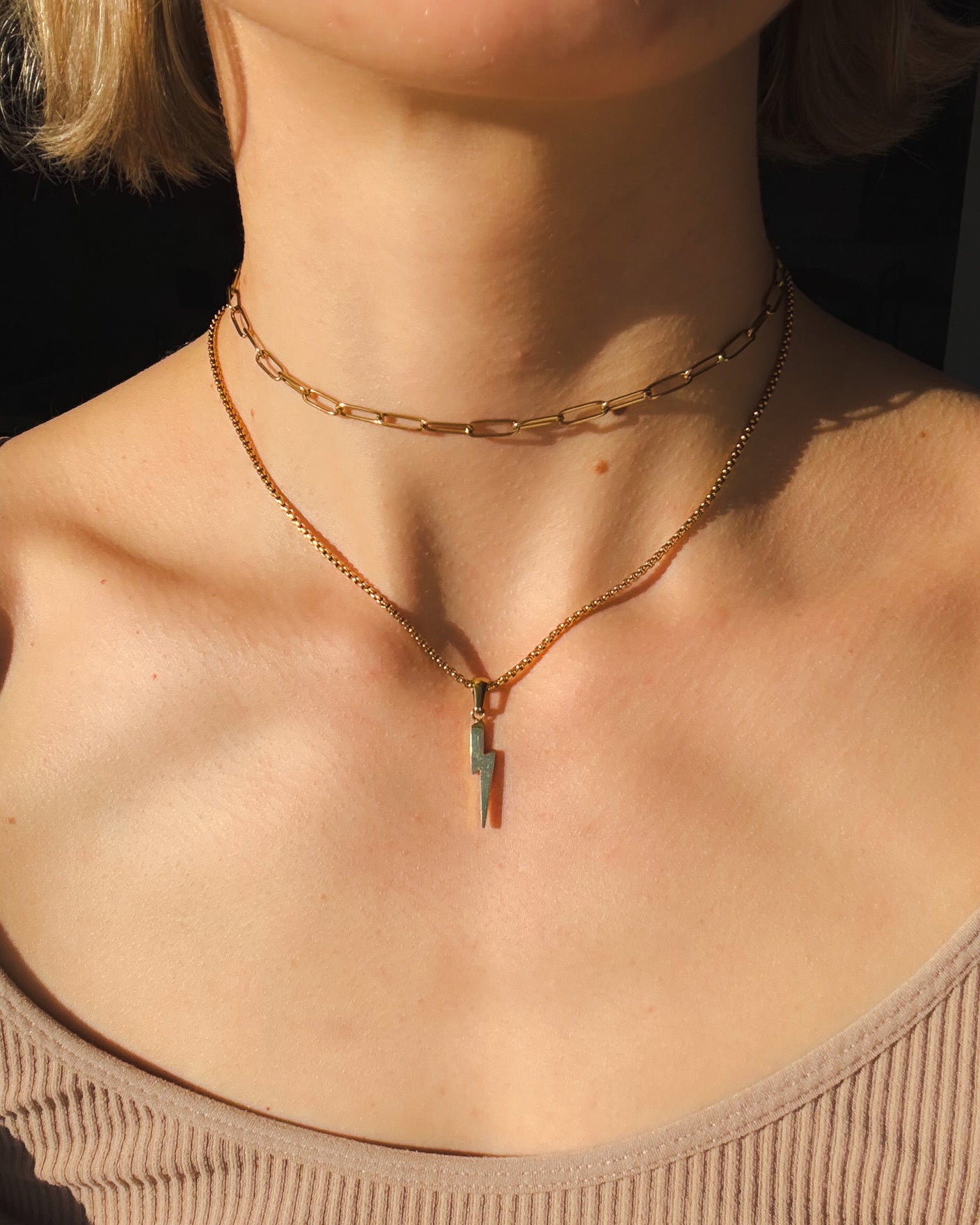 Lightning necklace gold store